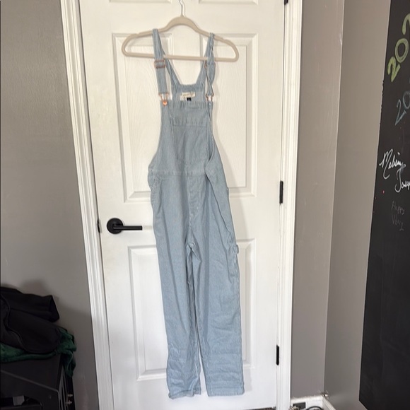 Universal Thread | Jeans | Womens Light Blue Denim Overalls | Poshmark